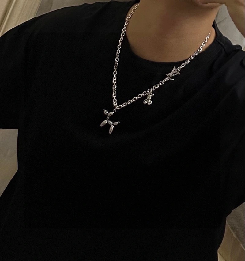 Cut-rate Louis Vuitton Necklaces