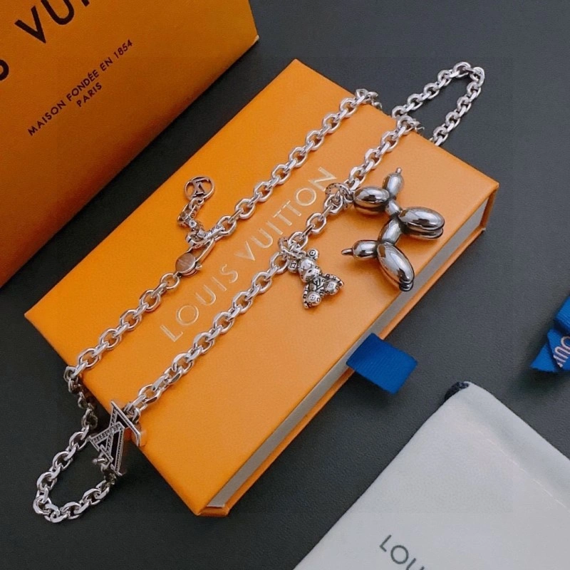 Cut-rate Louis Vuitton Necklaces