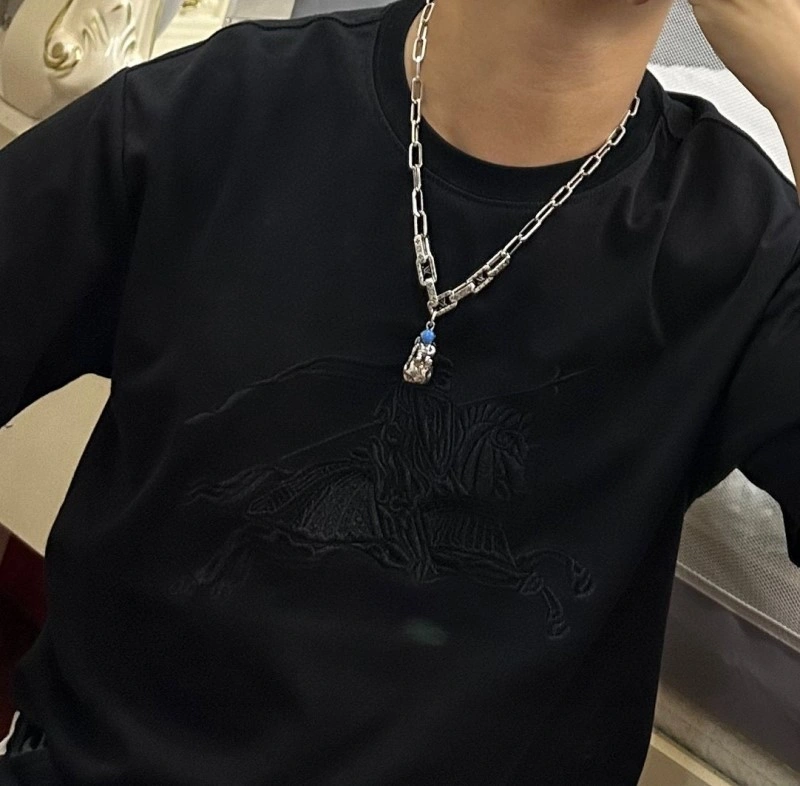 Bargain Louis Vuitton Necklaces