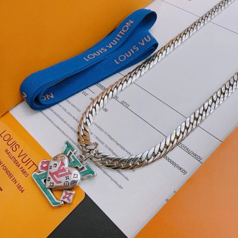 Discounted Louis Vuitton Necklaces
