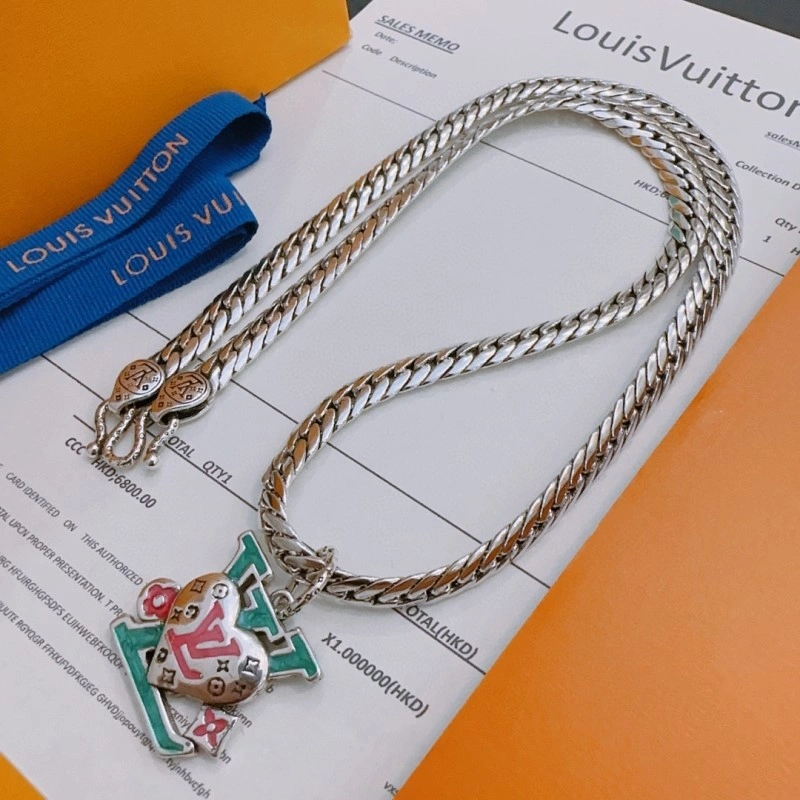 Discounted Louis Vuitton Necklaces