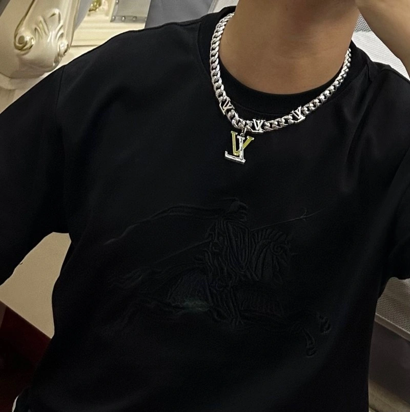 Affordable Louis Vuitton Necklaces