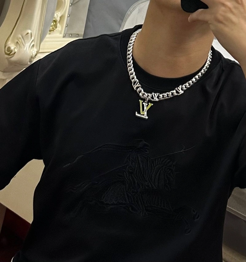 Affordable Louis Vuitton Necklaces
