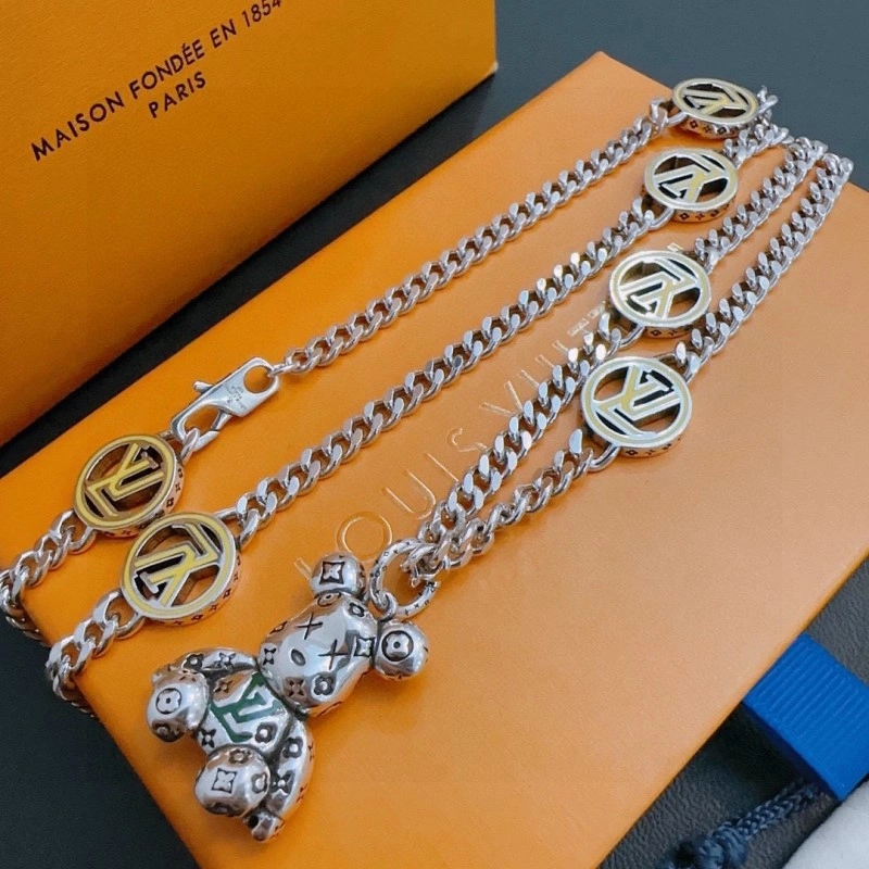 Top match Louis Vuitton Necklaces