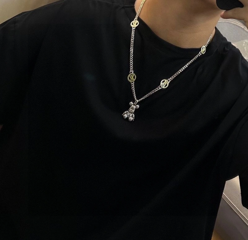 Top match Louis Vuitton Necklaces