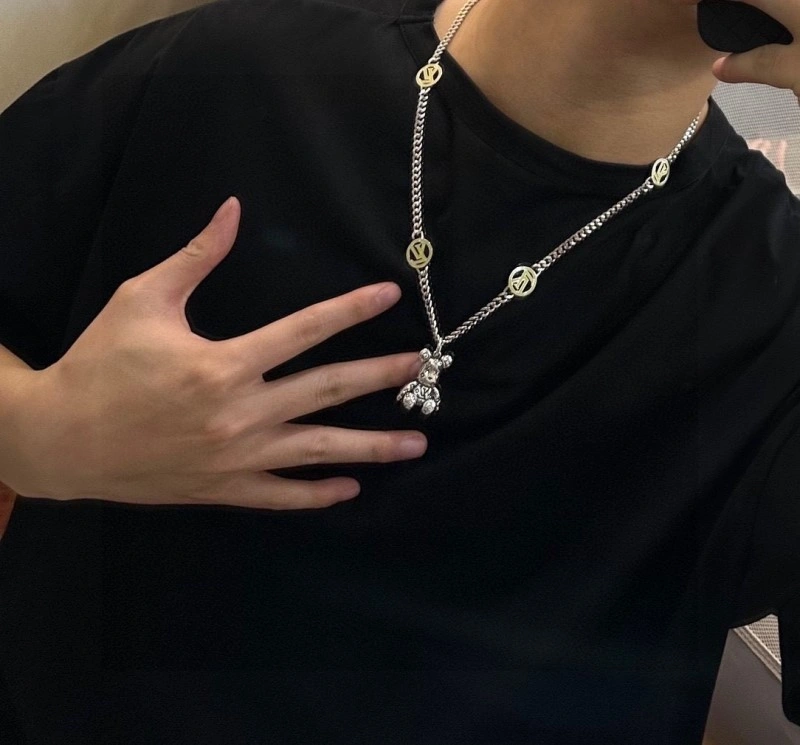 Top match Louis Vuitton Necklaces