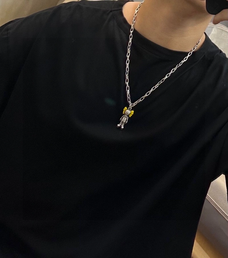 Precise copy Louis Vuitton Necklaces