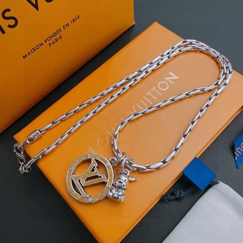 High accuracy Louis Vuitton Necklaces