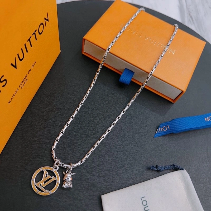 High accuracy Louis Vuitton Necklaces