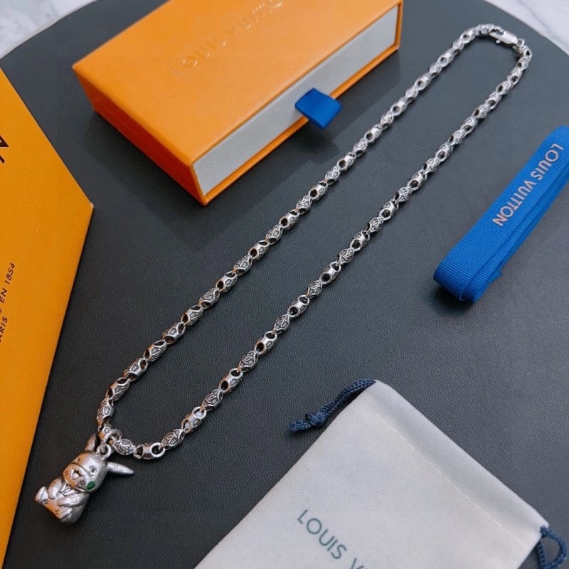 High fidelity Louis Vuitton Necklaces