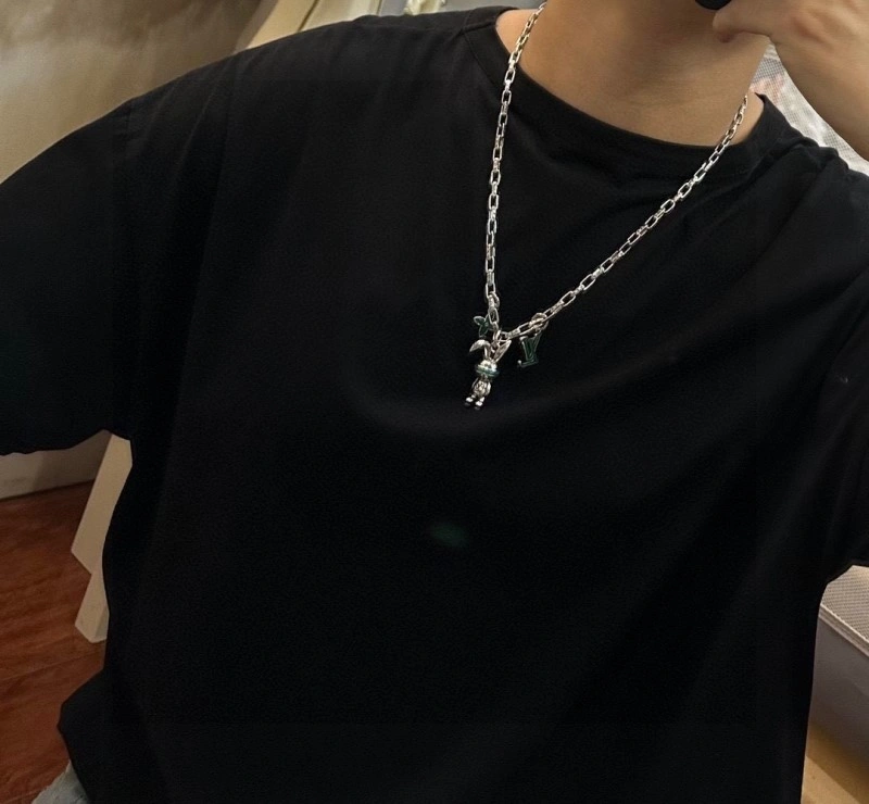 Top mirror Louis Vuitton Necklaces