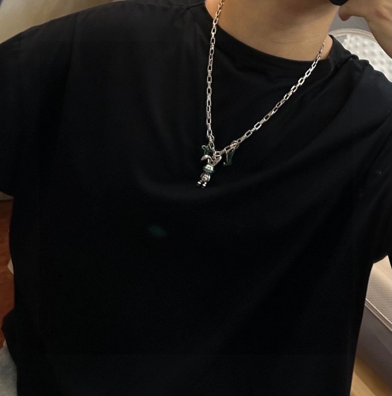Top mirror Louis Vuitton Necklaces