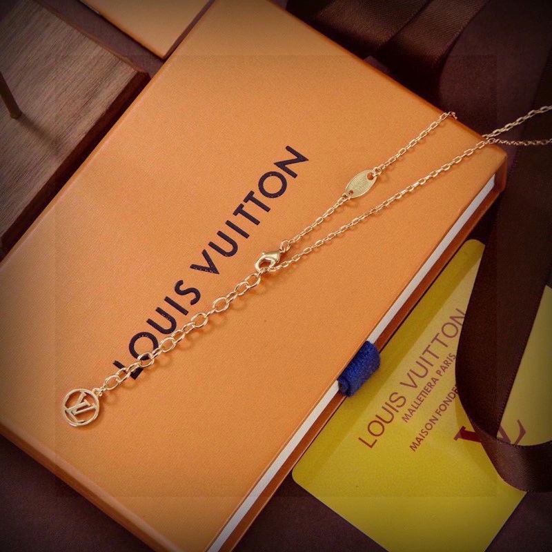 Official Louis Vuitton Necklaces