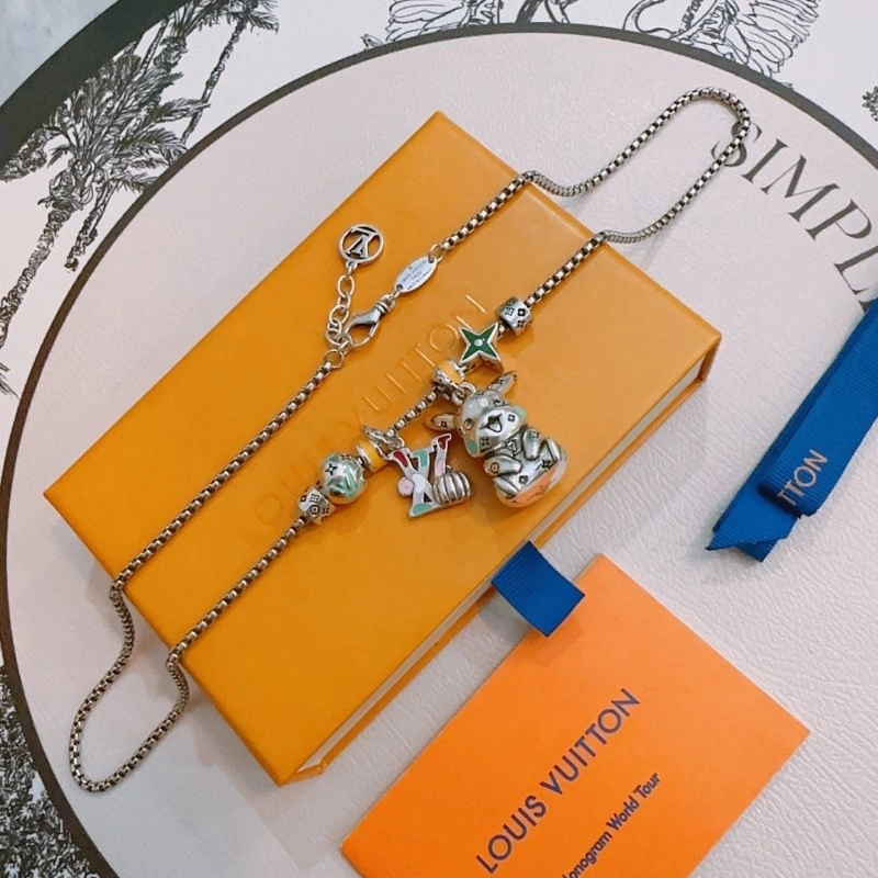 Louis Vuitton Necklaces