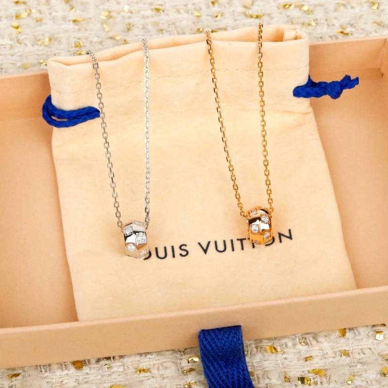 Brand-authenticated Louis Vuitton Necklaces