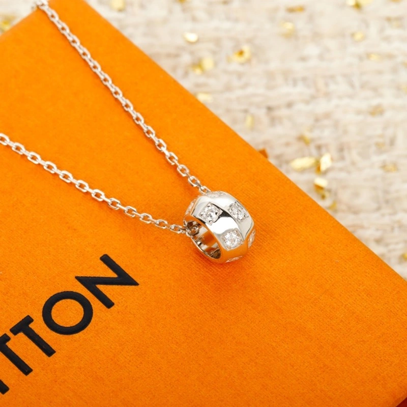 Brand-authenticated Louis Vuitton Necklaces