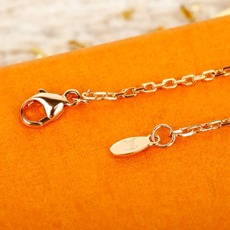 Brand-authenticated Louis Vuitton Necklaces