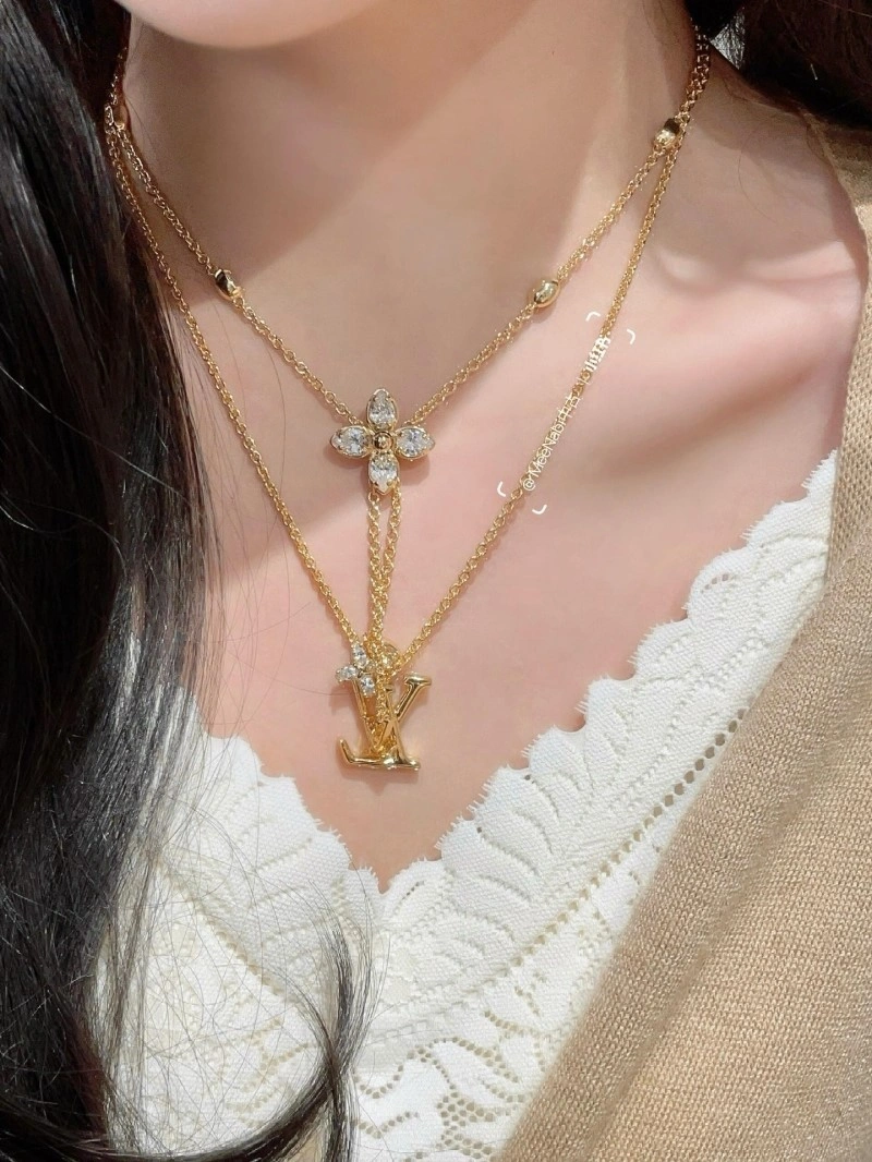 Mirror quality Louis Vuitton Necklaces