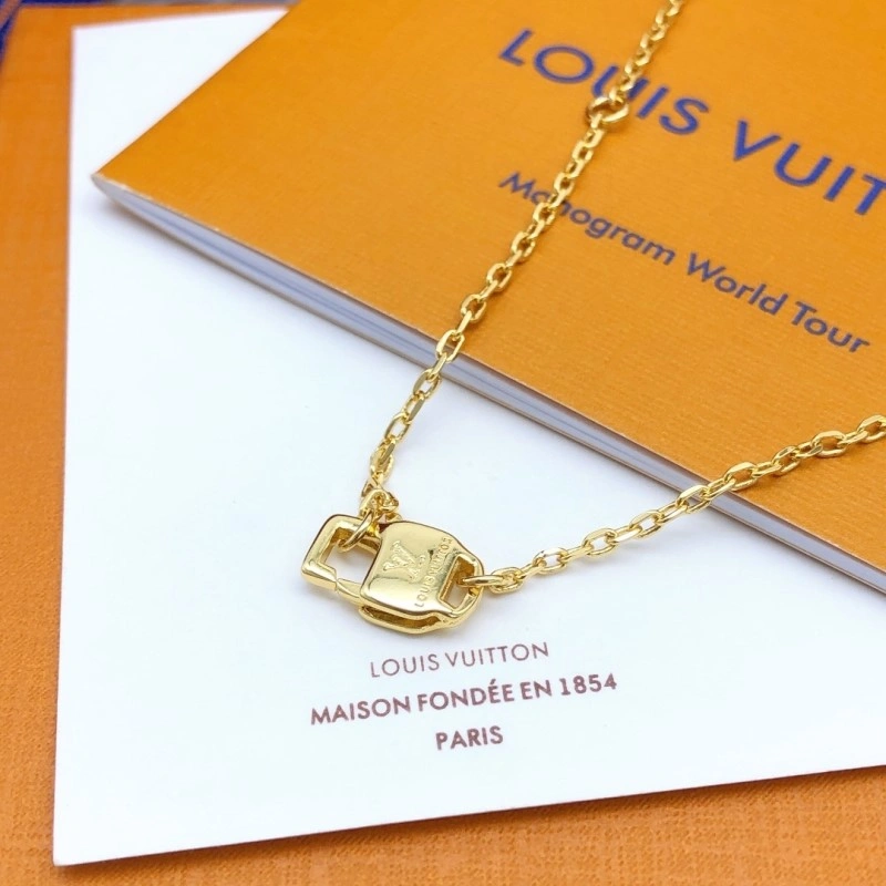 Bargain Louis Vuitton Necklaces
