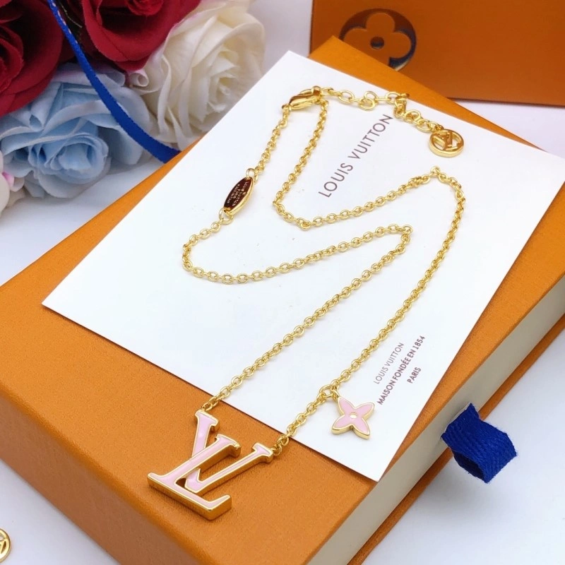 High accuracy Louis Vuitton Necklaces