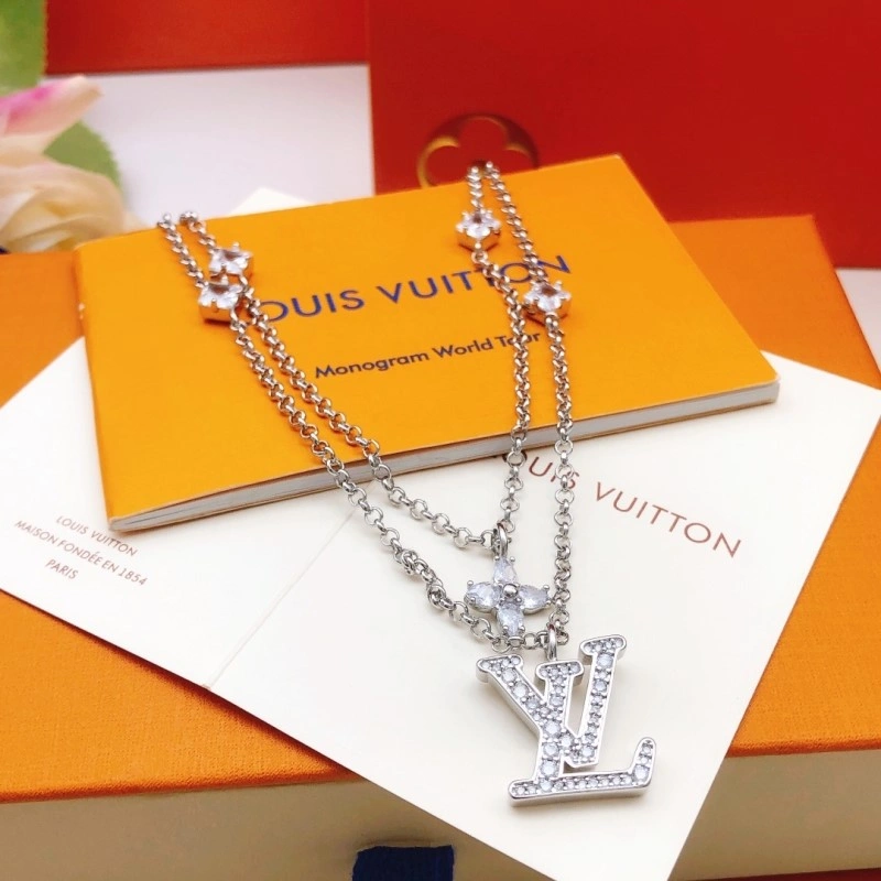 Brand-authenticated Louis Vuitton Necklaces