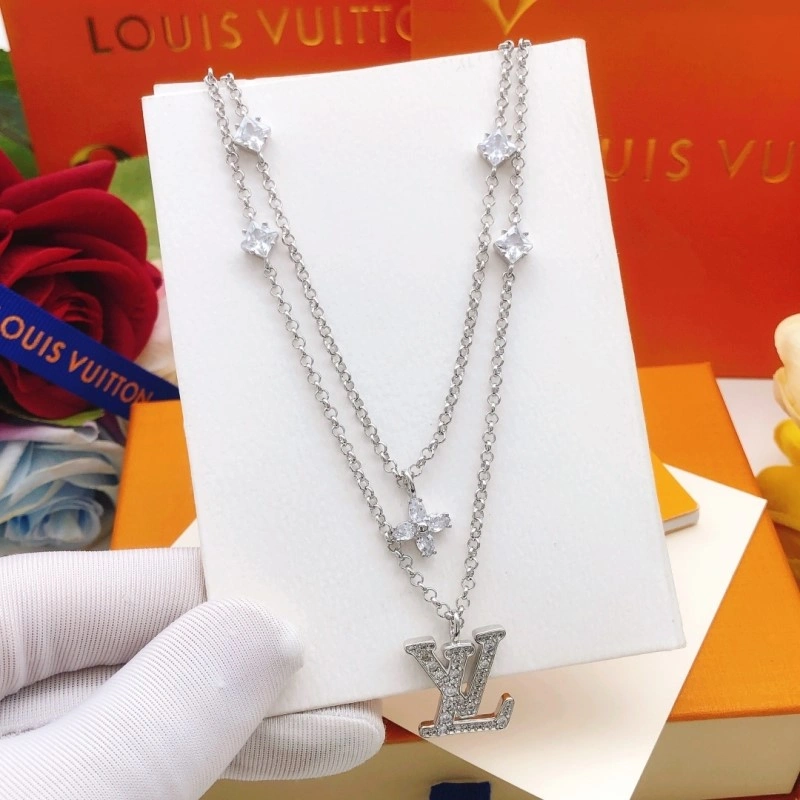 Brand-authenticated Louis Vuitton Necklaces