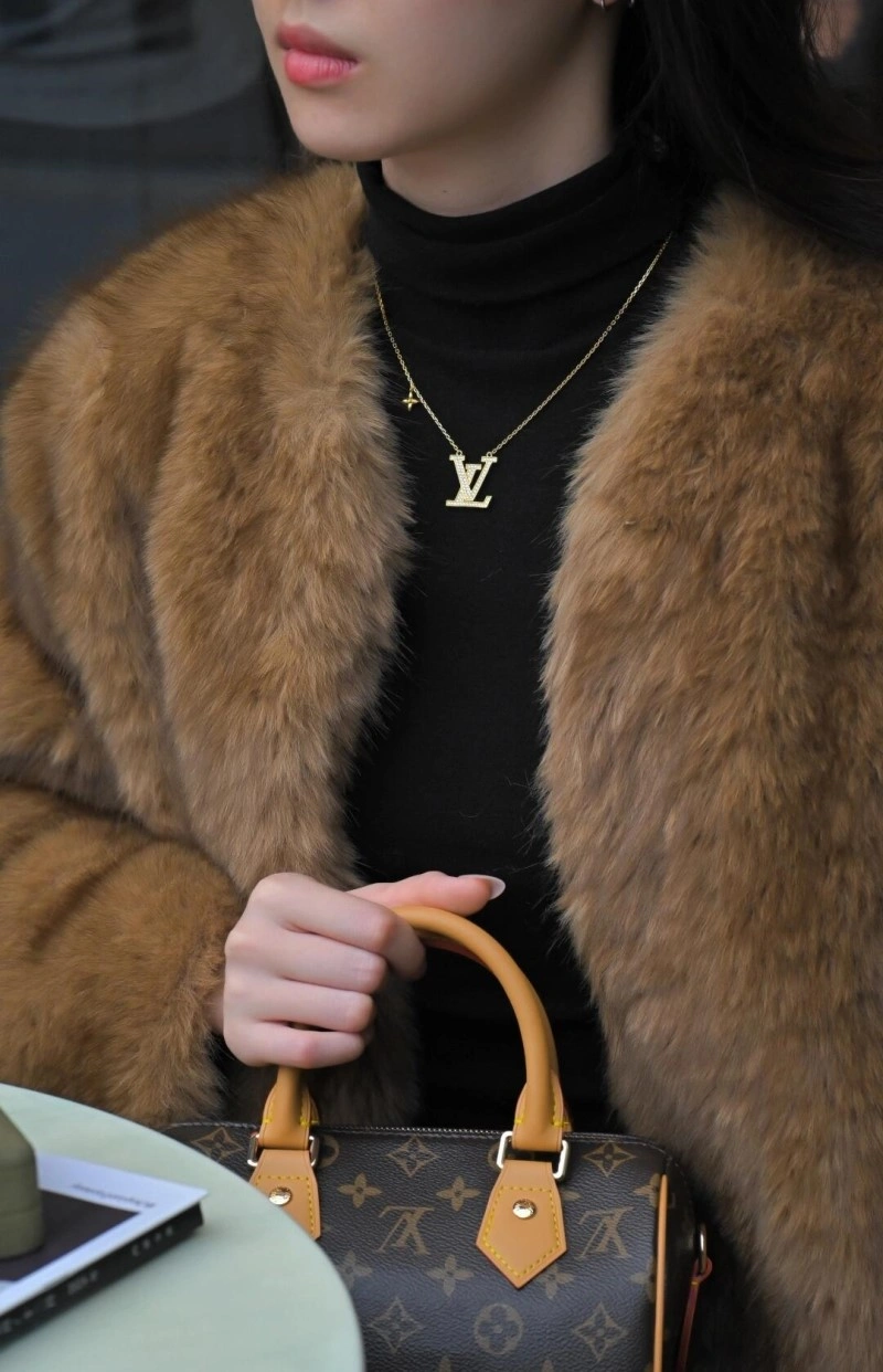 1:1 copy Louis Vuitton Necklaces