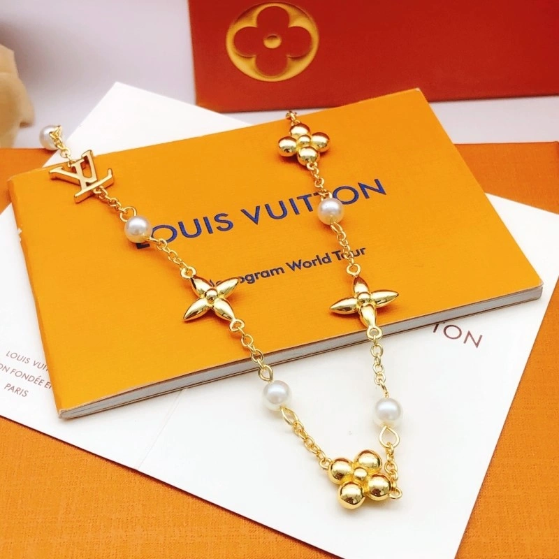1:1 copy Louis Vuitton Necklaces