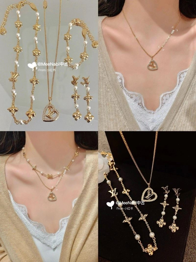 Official Louis Vuitton Necklaces