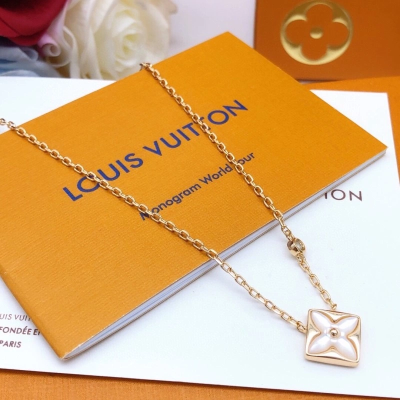 Exact replica Louis Vuitton Necklaces