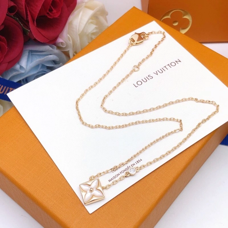 Exact replica Louis Vuitton Necklaces