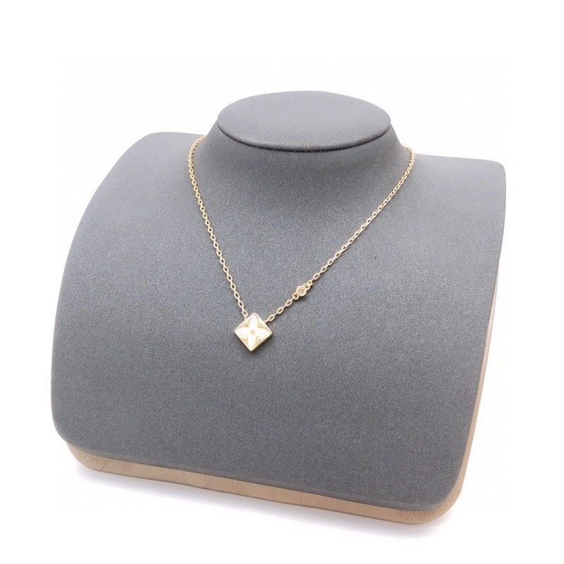 Exact replica Louis Vuitton Necklaces