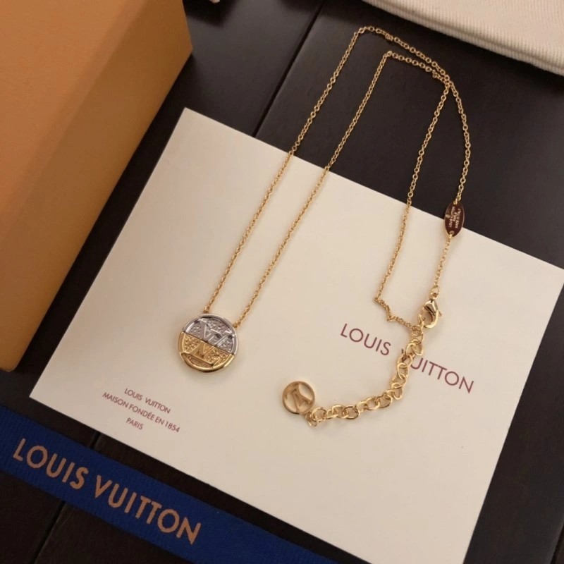Official Louis Vuitton Necklaces