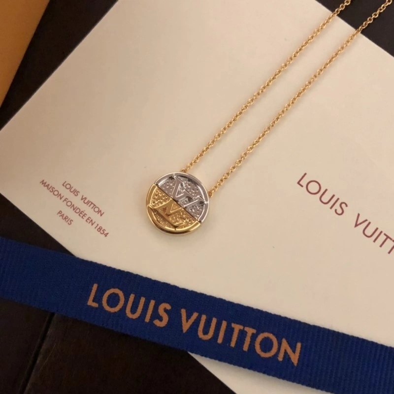 Official Louis Vuitton Necklaces
