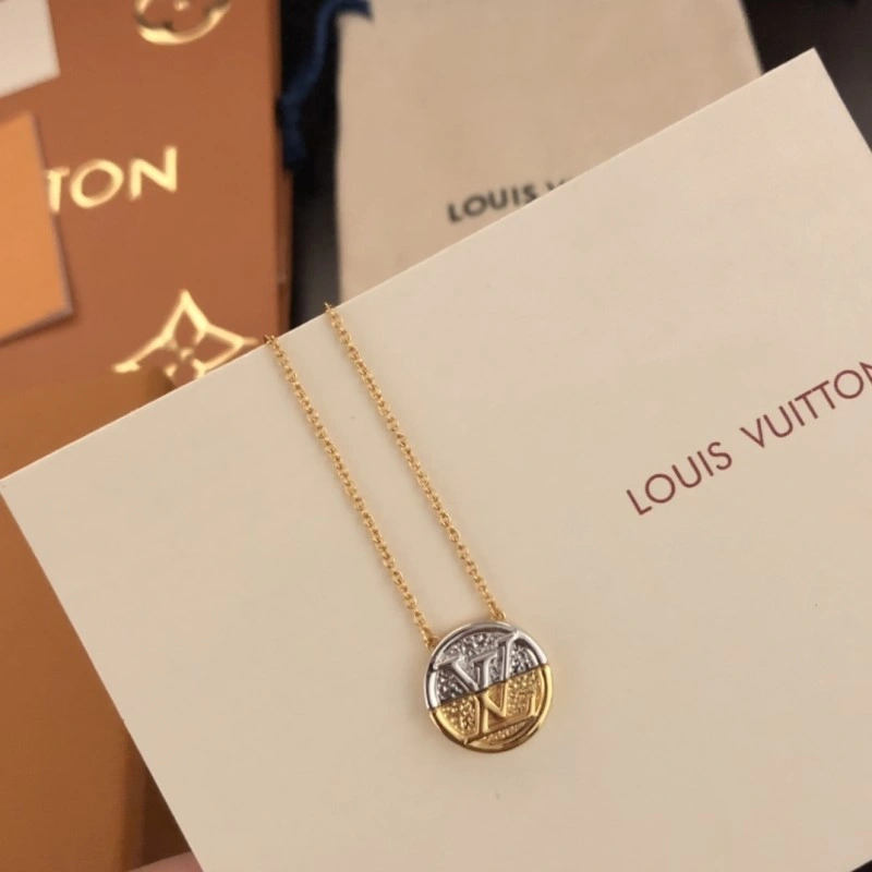 Official Louis Vuitton Necklaces