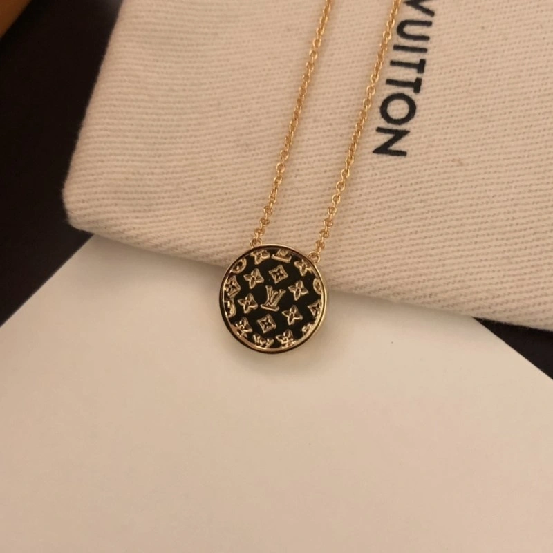 Official Louis Vuitton Necklaces