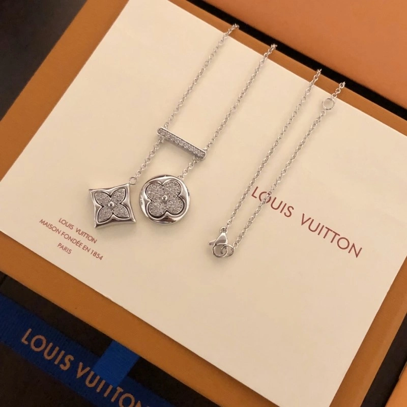 Brand-authenticated Louis Vuitton Necklaces