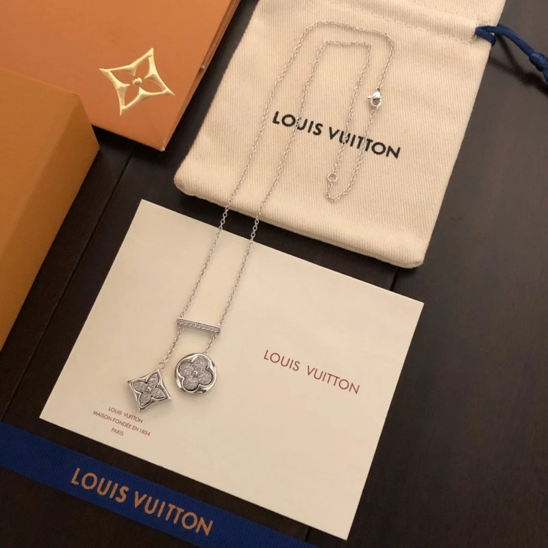 Brand-authenticated Louis Vuitton Necklaces