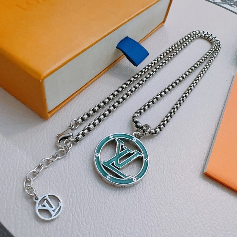 High accuracy Louis Vuitton Necklaces