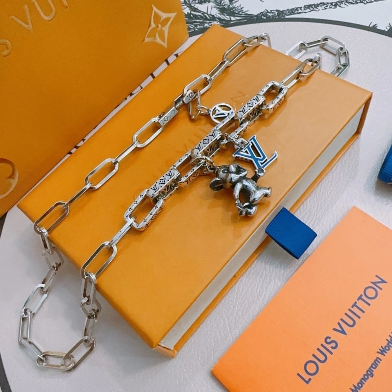Mirror quality Louis Vuitton Necklaces