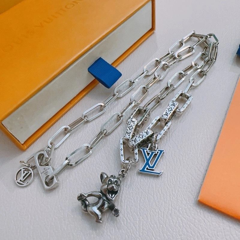 Mirror quality Louis Vuitton Necklaces
