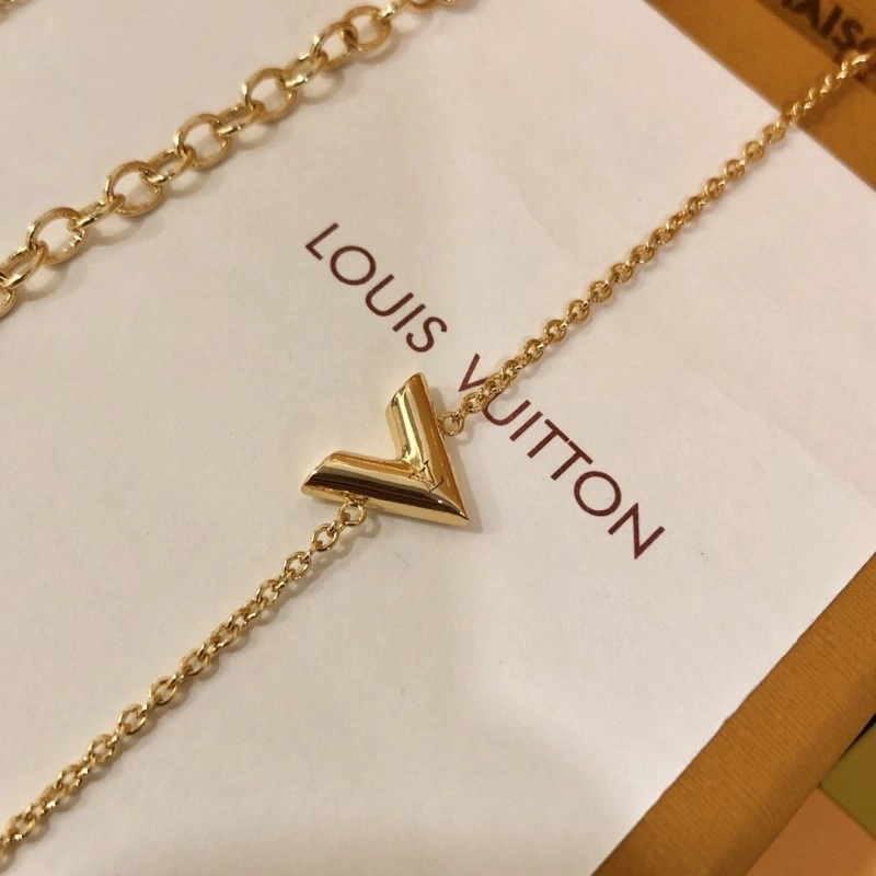 Cut-rate Louis Vuitton Necklaces