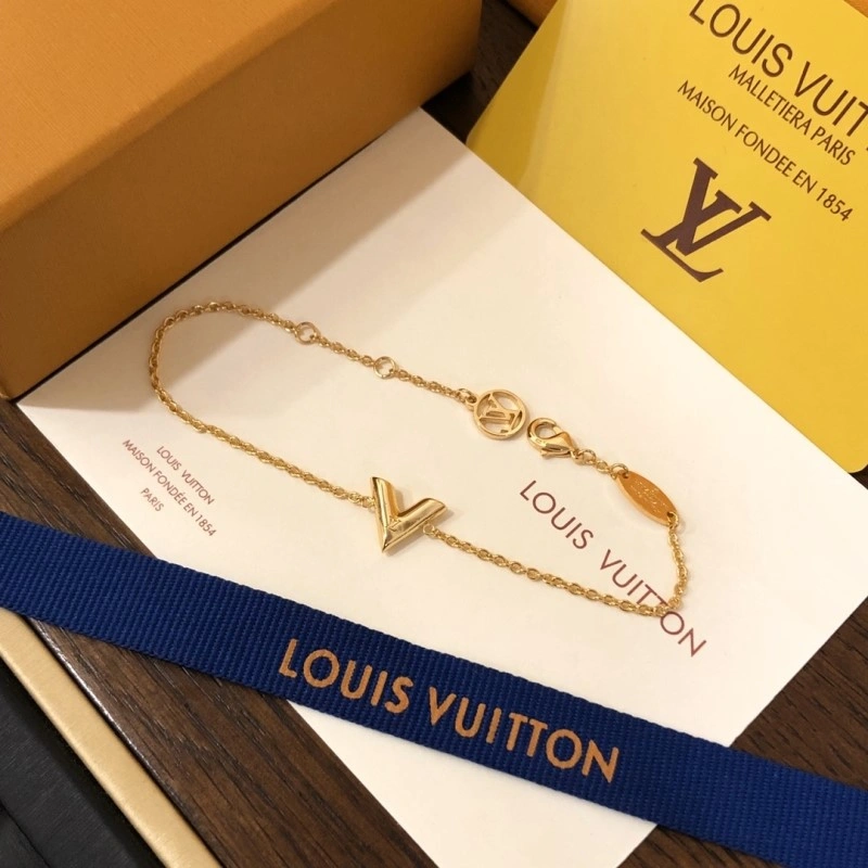 Cut-rate Louis Vuitton Necklaces