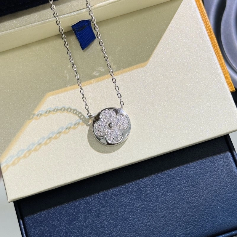 Economical Louis Vuitton Necklaces