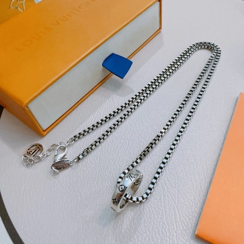 Louis Vuitton Necklaces