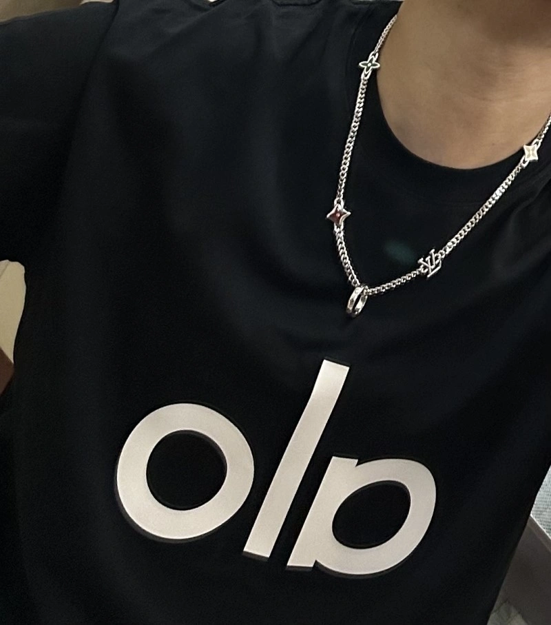 Factory-made Louis Vuitton Necklaces