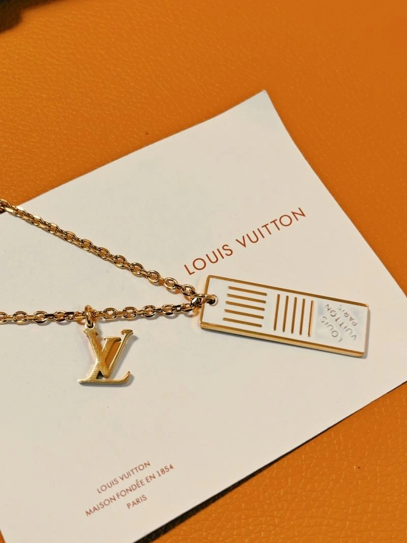 Exact replica Louis Vuitton Necklaces