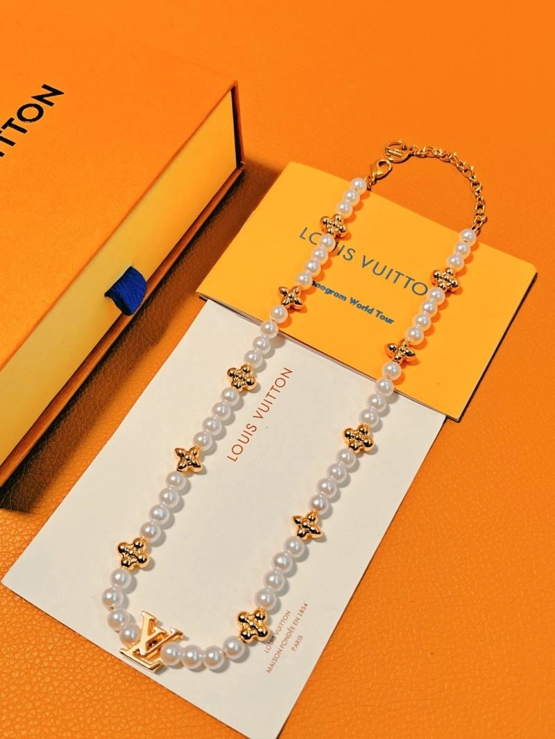 Official Louis Vuitton Necklaces