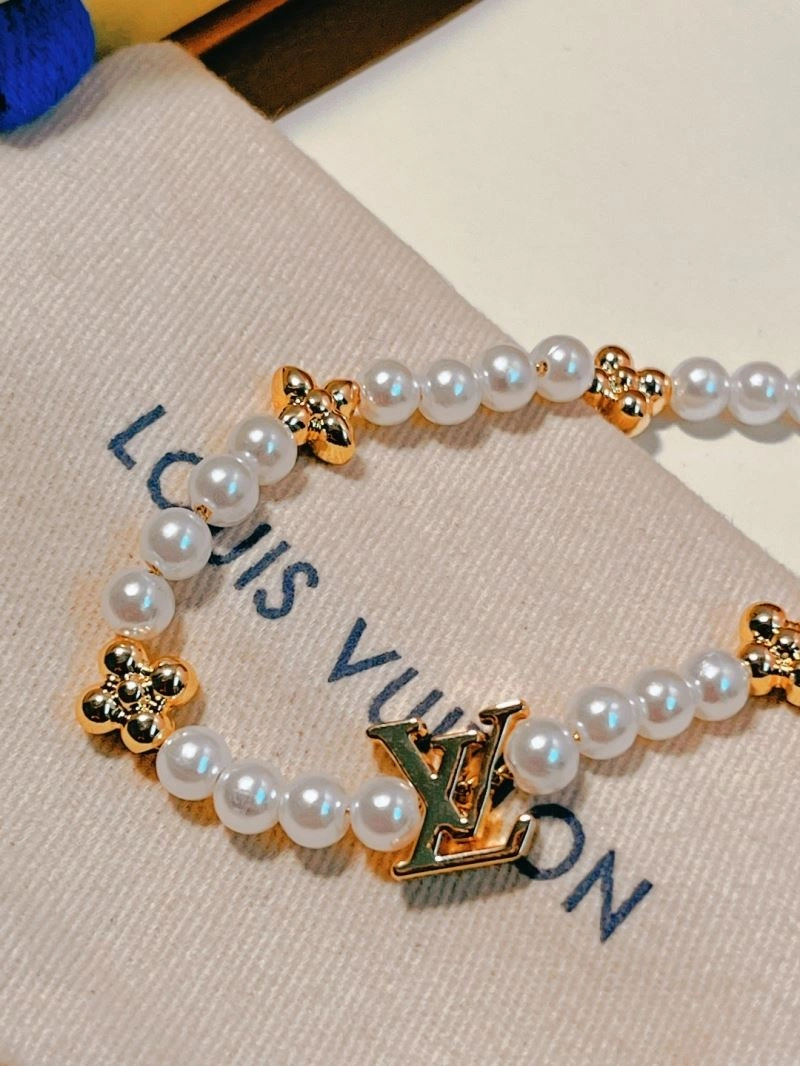 Official Louis Vuitton Necklaces