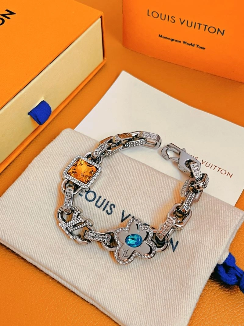 Louis Vuitton Necklaces